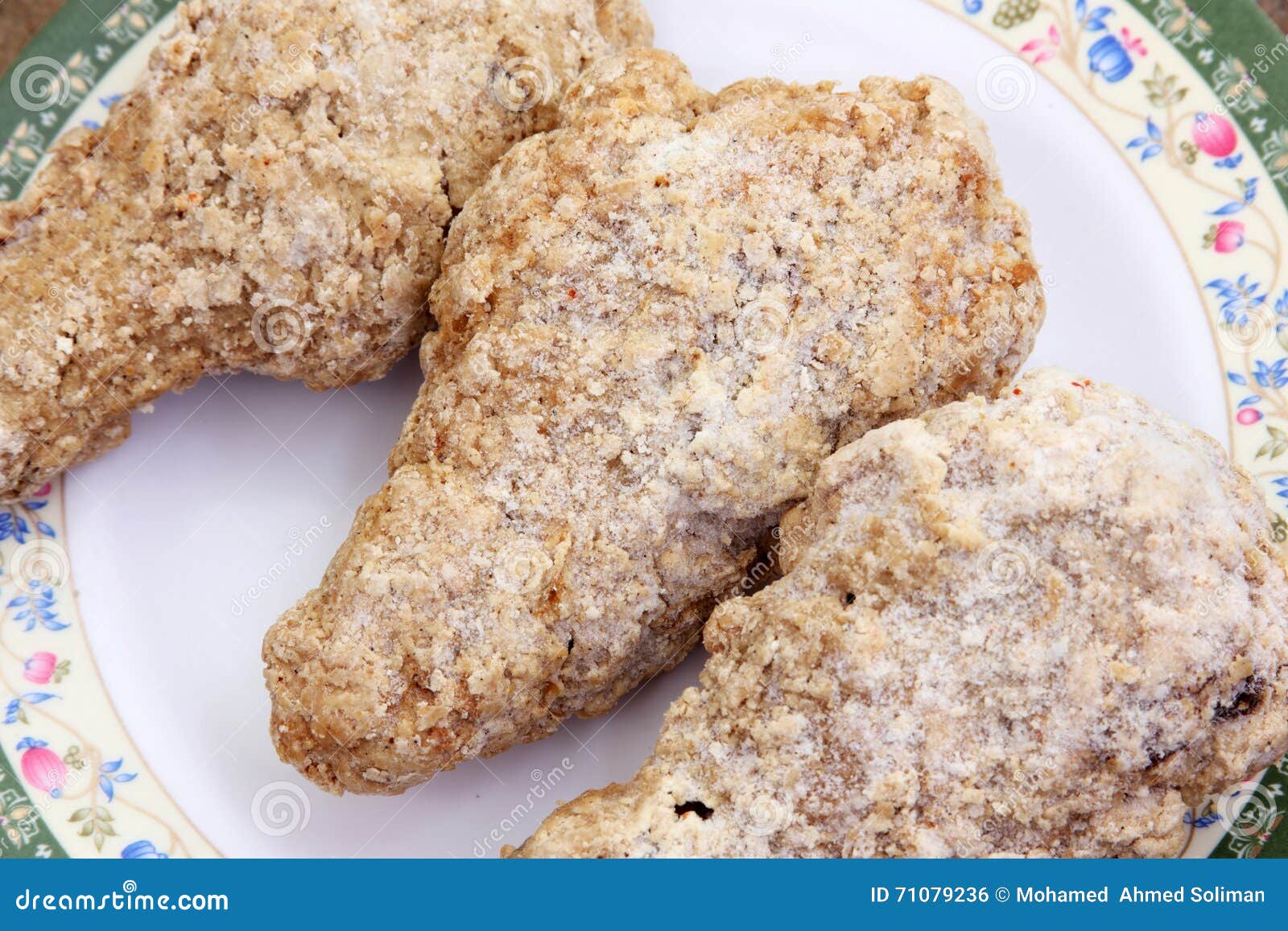 Uncooked chicken leg stock photo. Image of breadcrumbs - 71079236