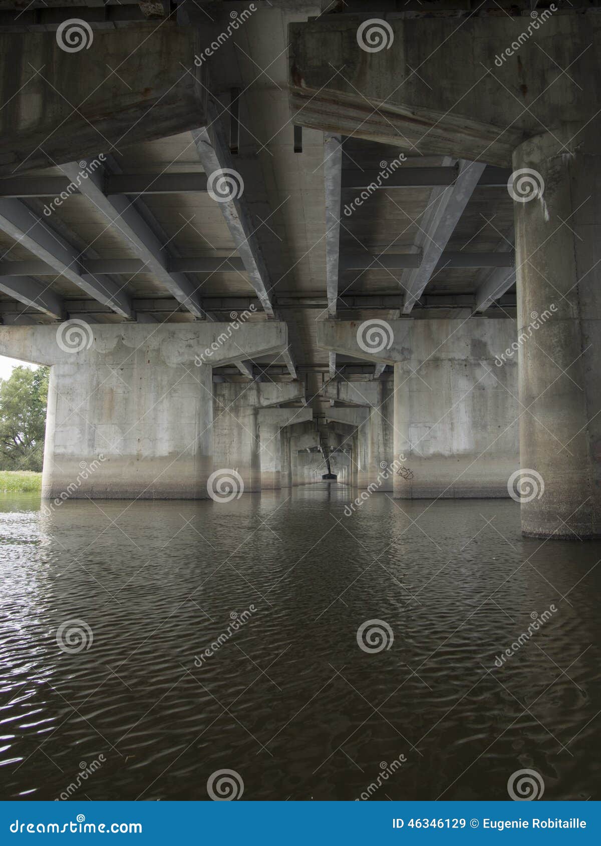 Under the bridge on water stock image. Image of bridge - 46346129