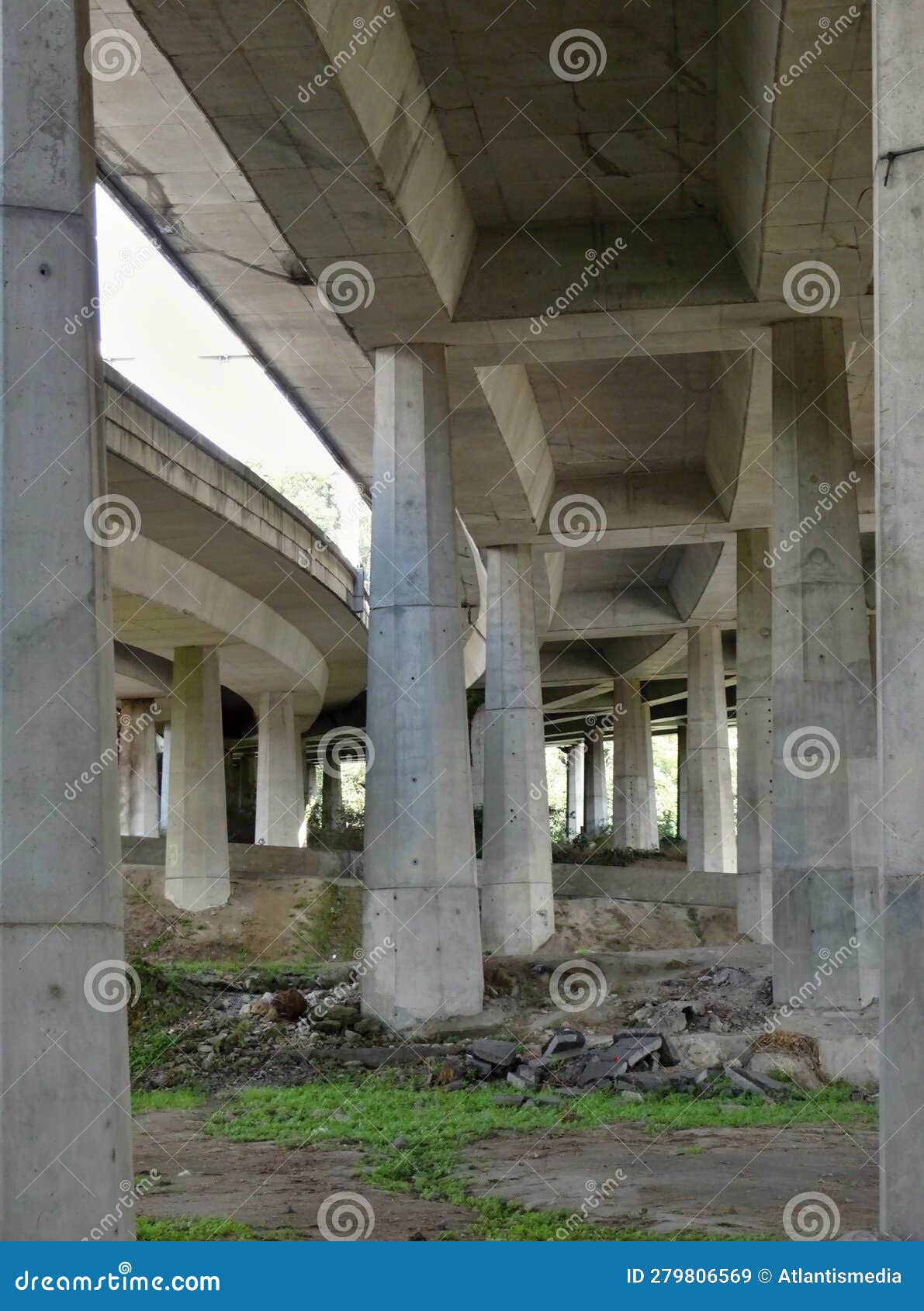 Under a highway bridge stock image. Image of column - 279806569