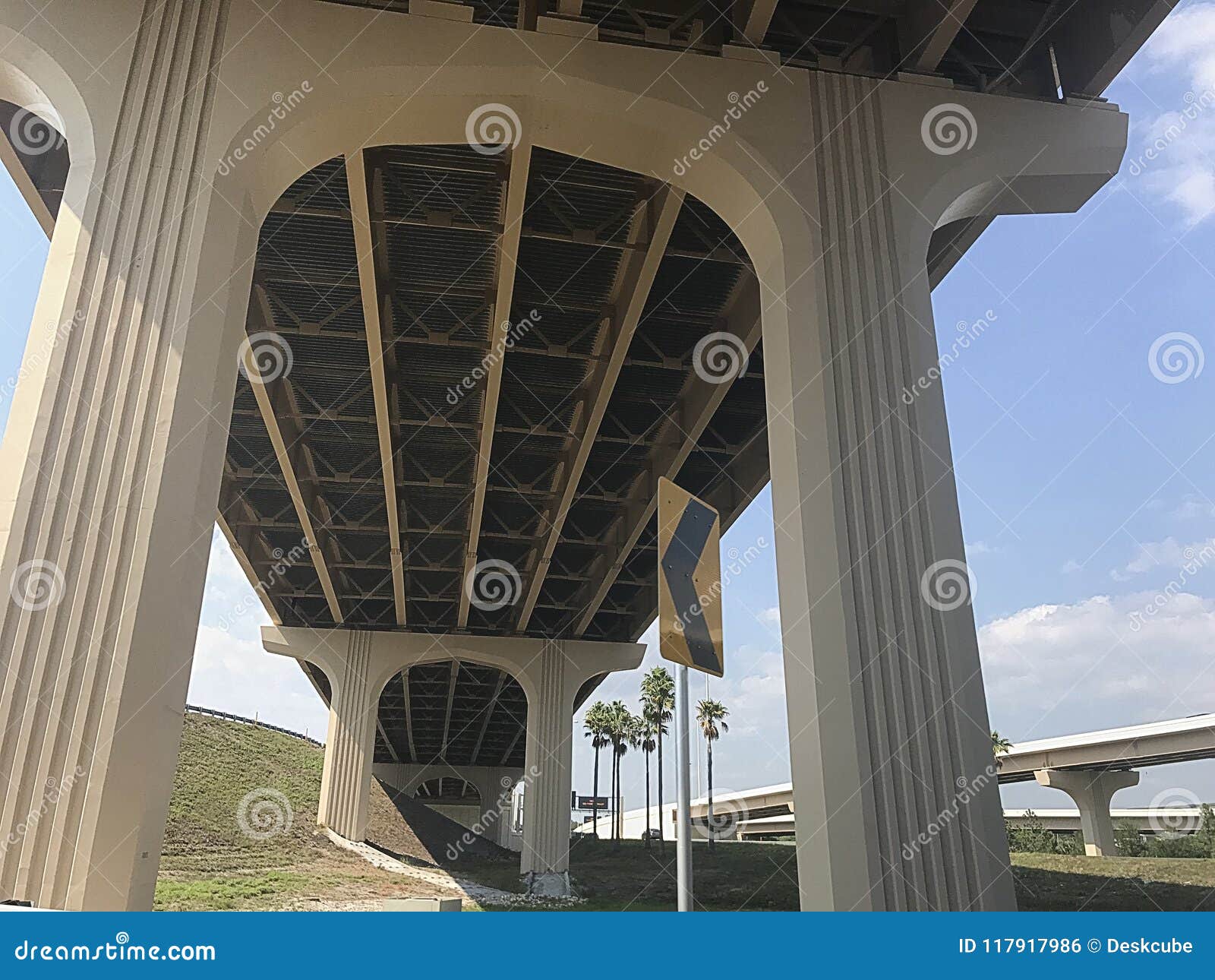 Elevated Highway Beams and Columns. Photo Image Stock Photo - Image of ...