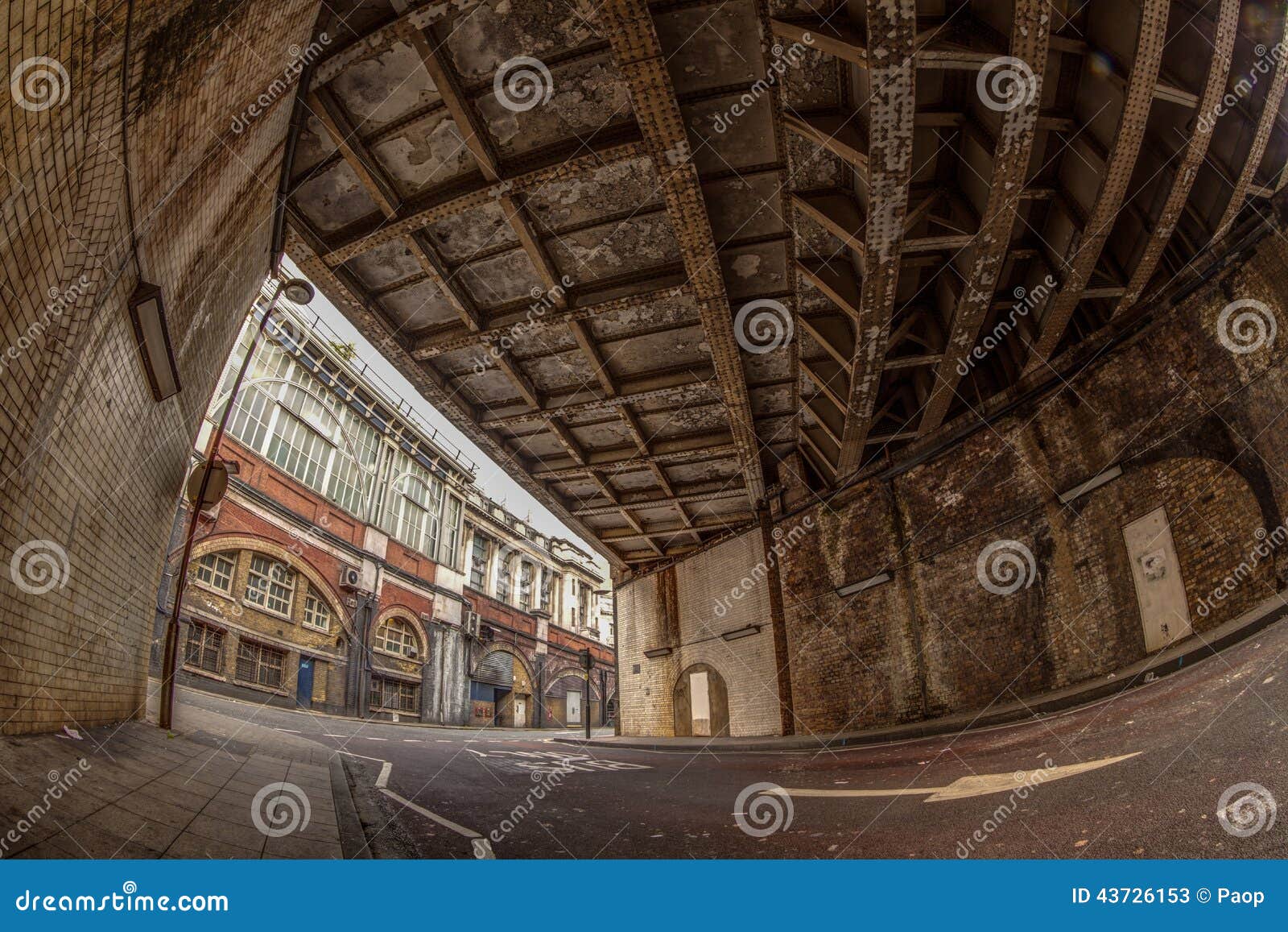 Under Waterloo bridge stock image. Image of city, arch - 43726153