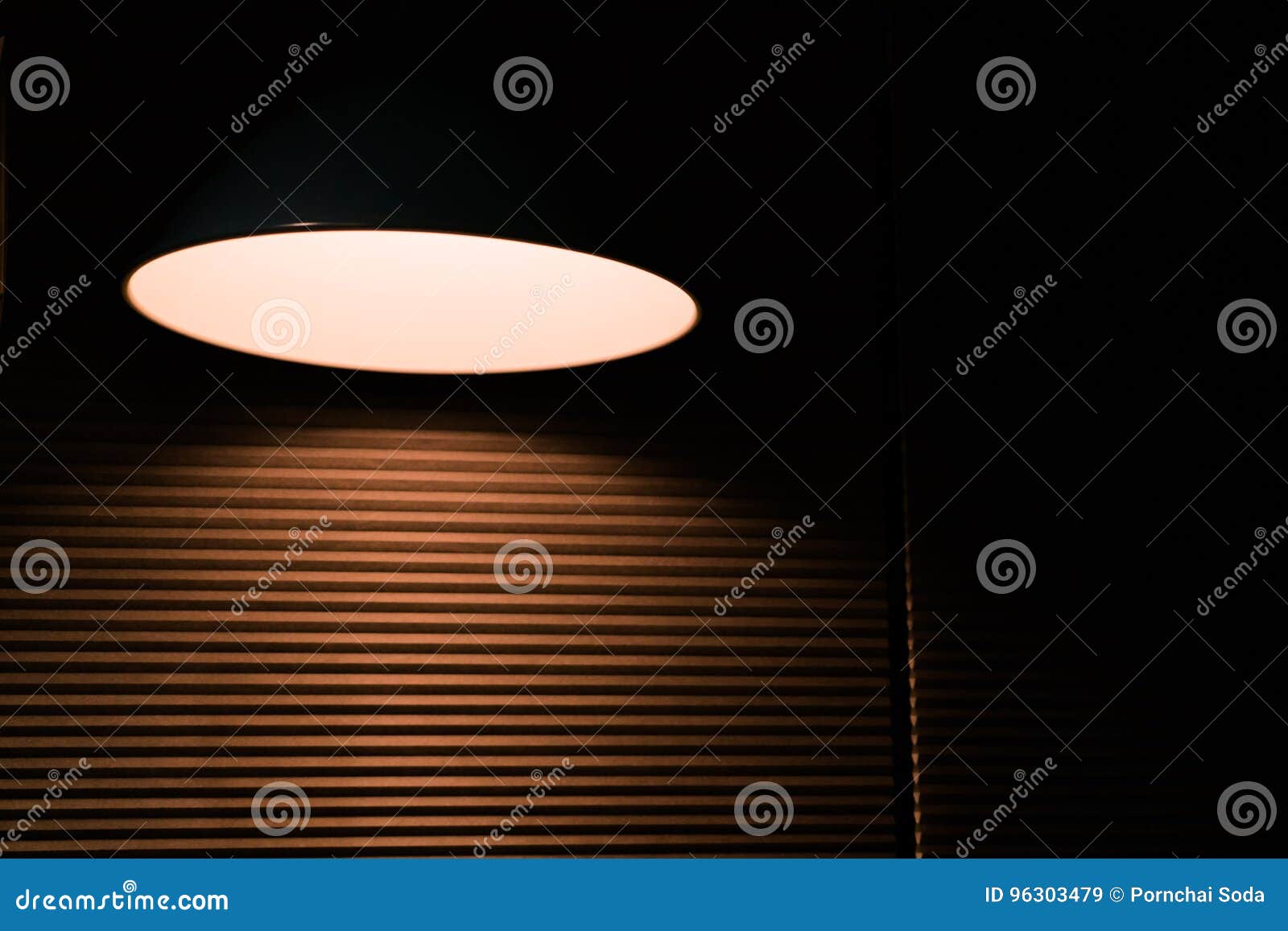 The Underexposed of Lamp Lighting, Lighting Reflecting To Emphasize ...