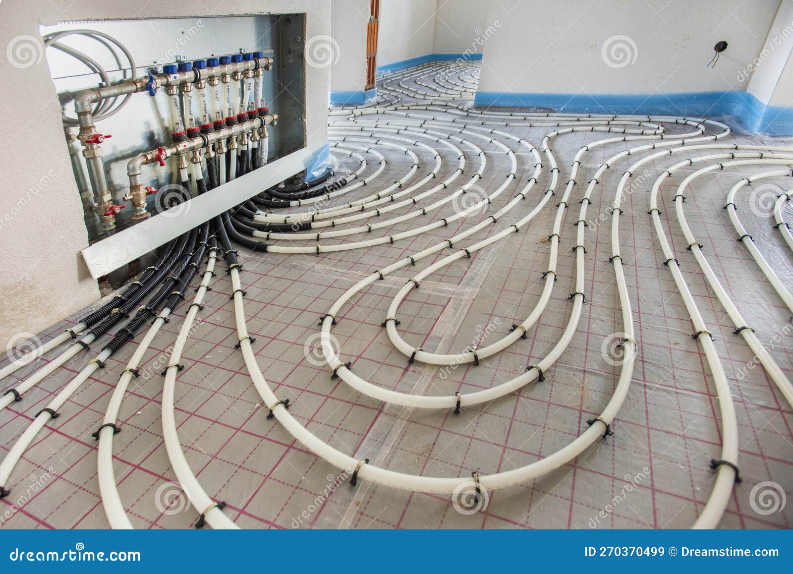 Underfloor Heating System in Construction of New Residential House ...