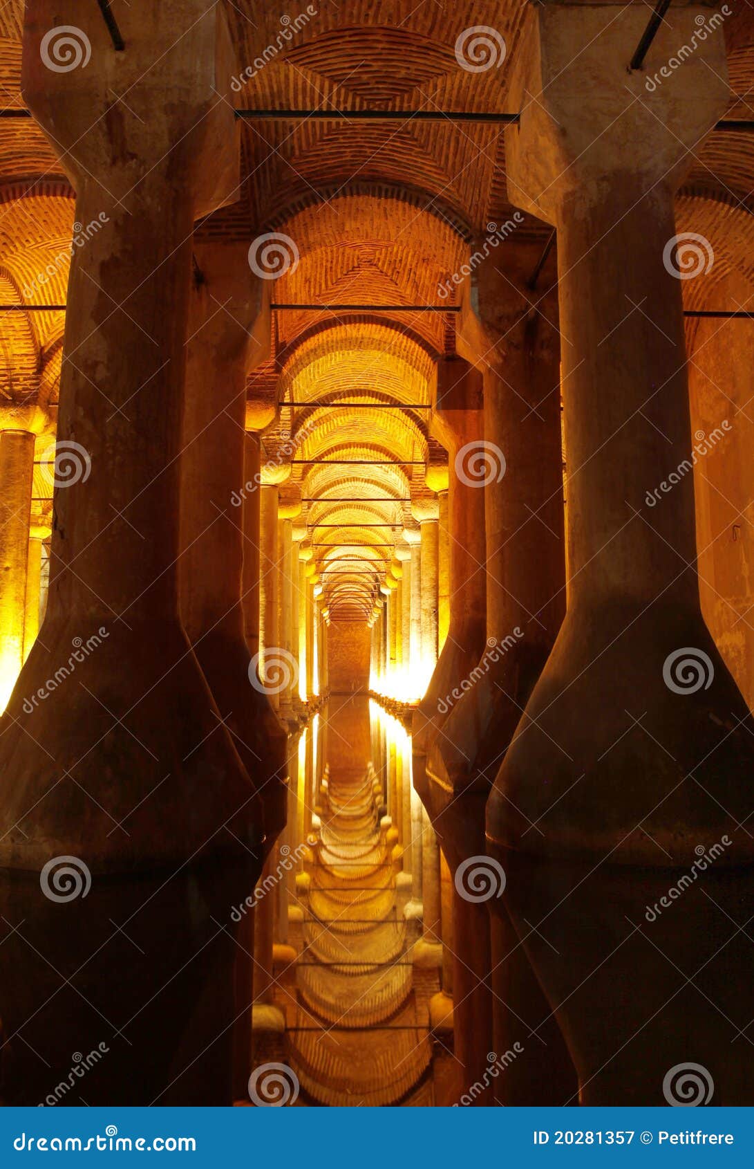 Underground Basilica Cistern Stock Image - Image of yerebatan, water ...