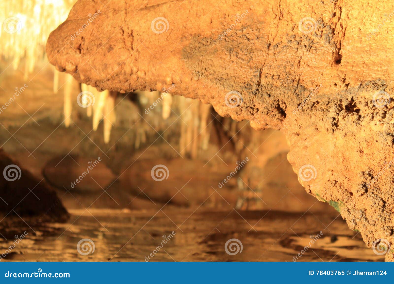 Underground cave formation stock image. Image of attraction - 78403765