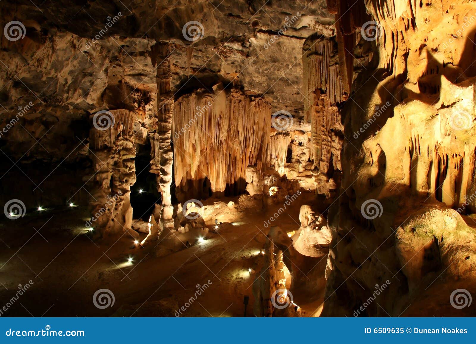 Underground Cavern and Formations Stock Image - Image of cliff, rock ...