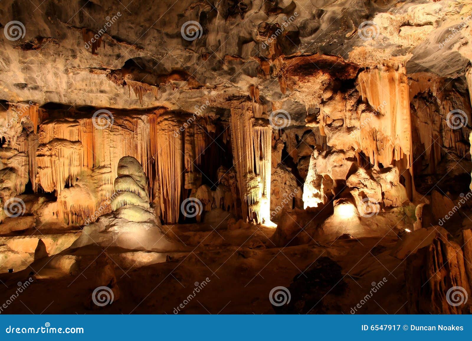 Underground Cavern Formations Stock Image - Image of landmark, rock ...