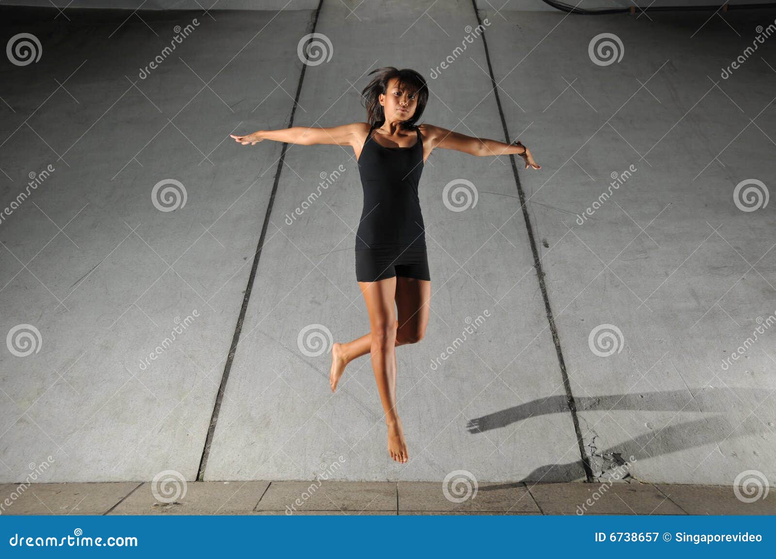 Underground Dance 1 Picture. Image: 6738657