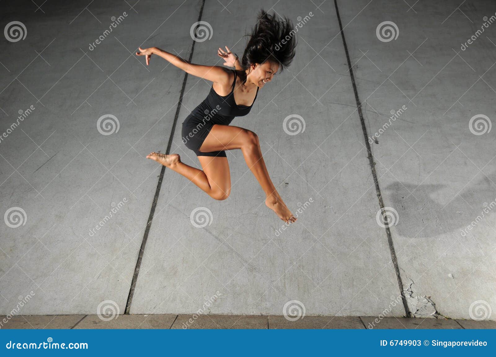 Underground Dance 31 stock image. Image of musical, japanese - 6749903