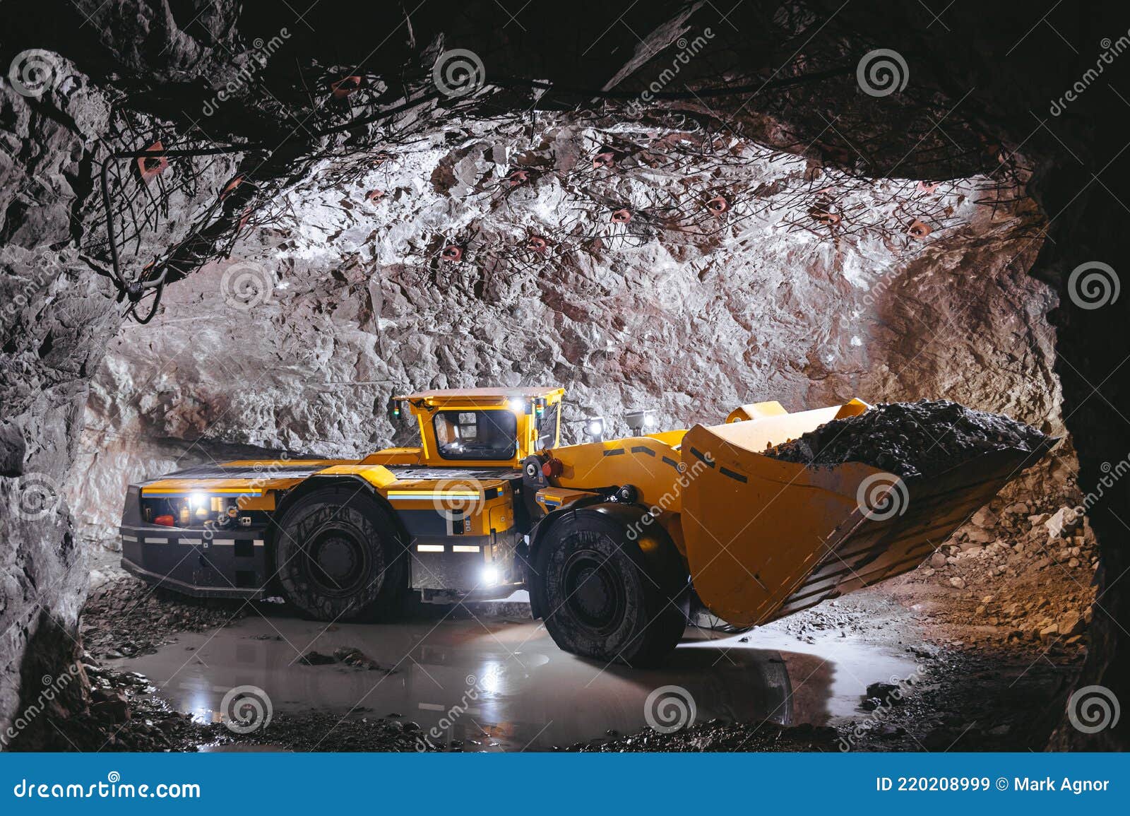 Underground Mining Digger Industry Gold Tunnel Mineral Editorial Stock ...