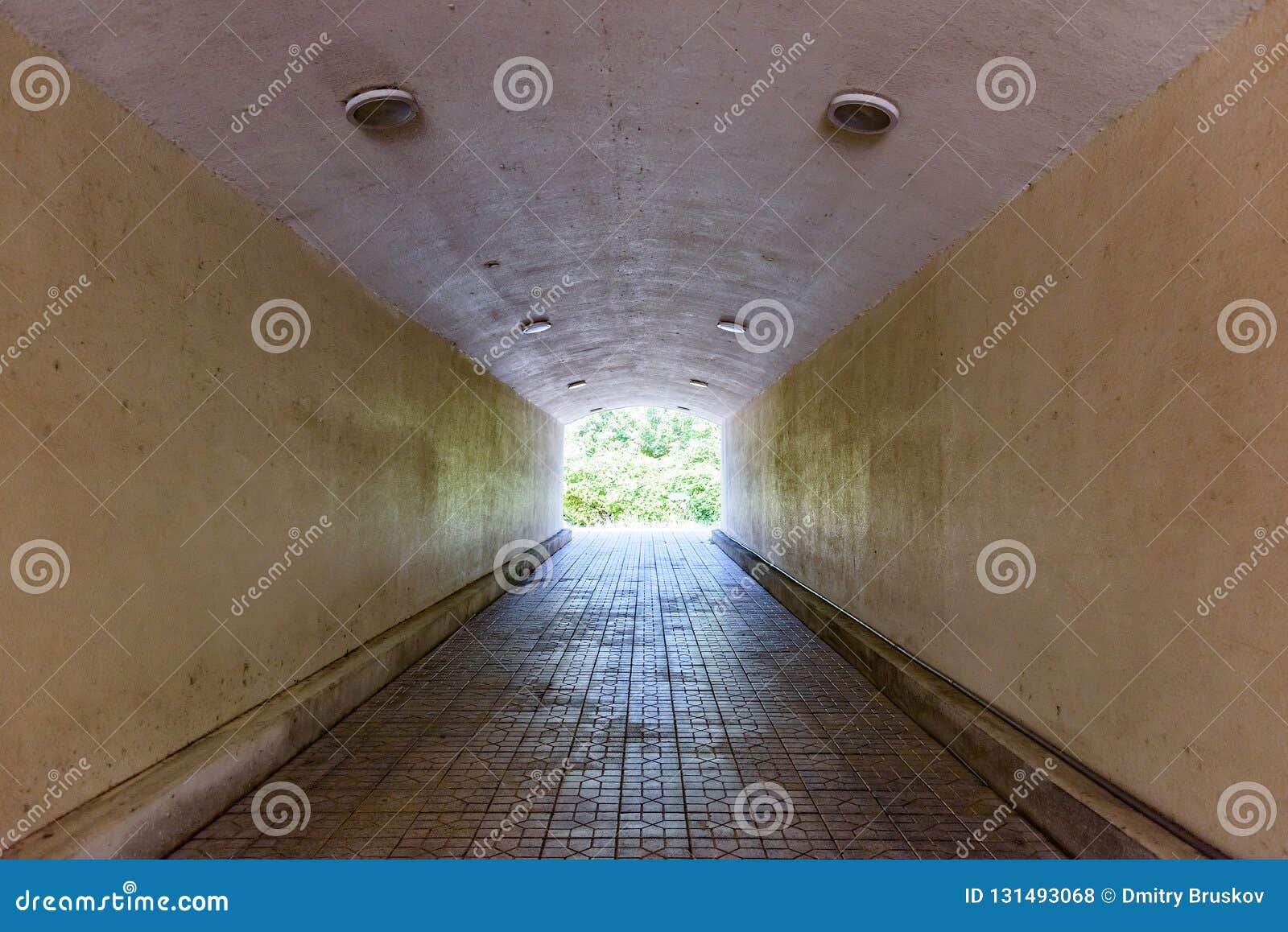 Underground Pedestrian Tunnel through Ceiling Ceiling Arch Stock Photo ...