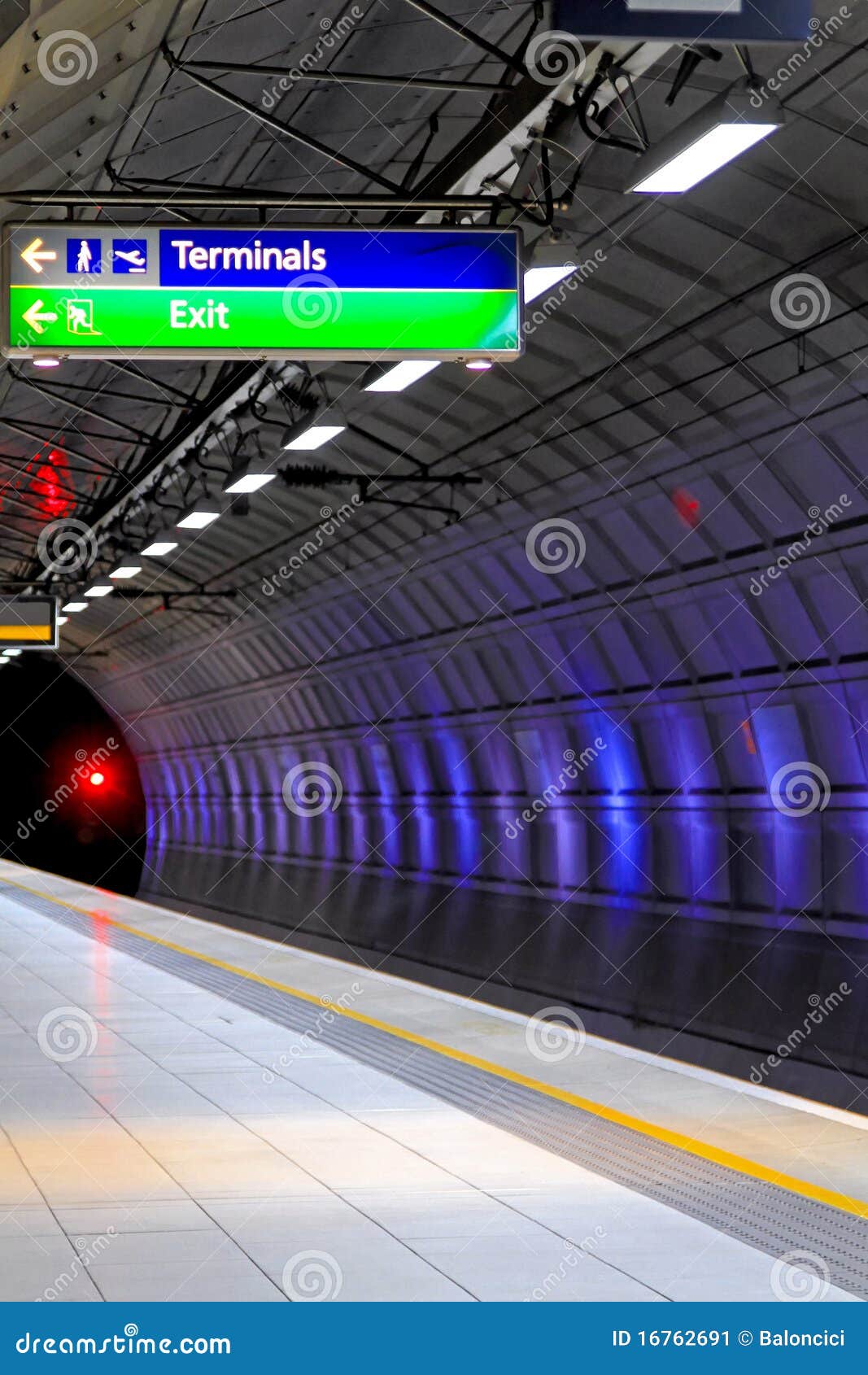 Underground platform stock image. Image of rail, transport - 16762691