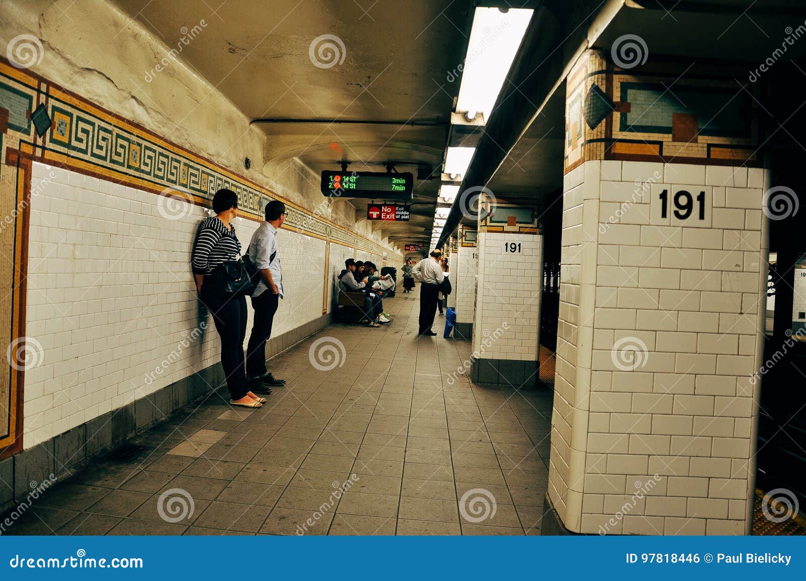 Underground Subway in Manhattan. Editorial Photo - Image of brownstone ...