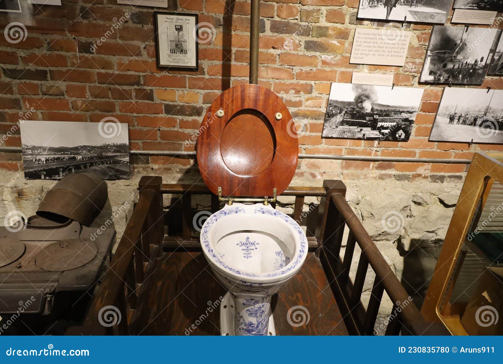 Underground Tour of City of Seattle Editorial Image - Image of seattle ...