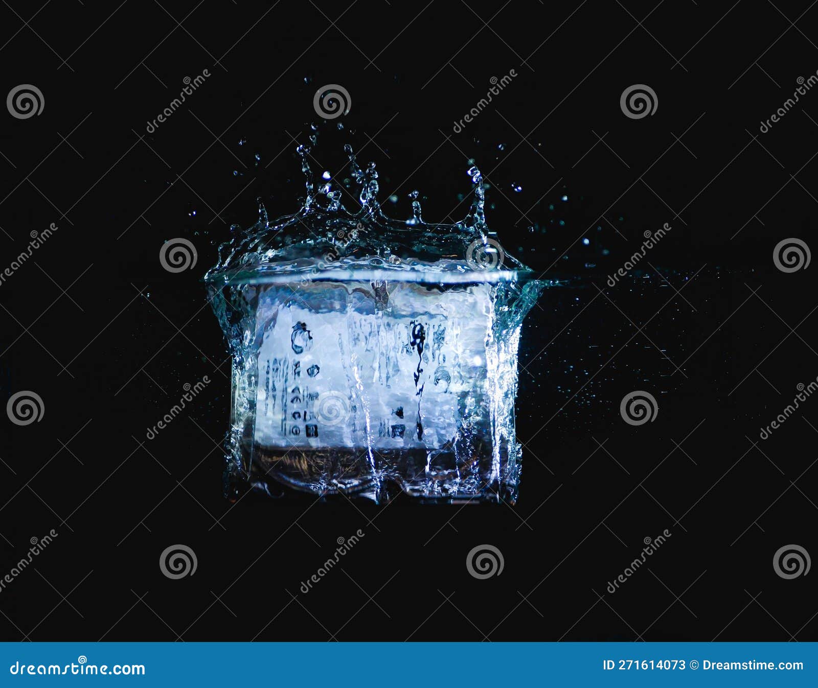 Hard Drive Drowning in Water Stock Image - Image of splash, underwater ...