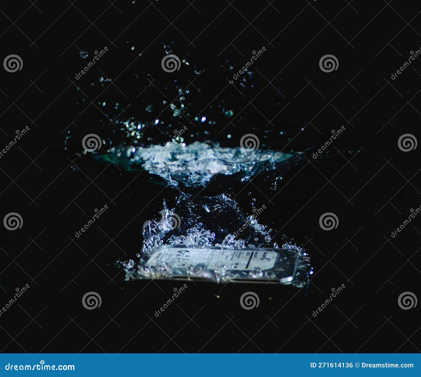 Hard Drive Drowning in Water Stock Photo - Image of underwater, bubbles ...