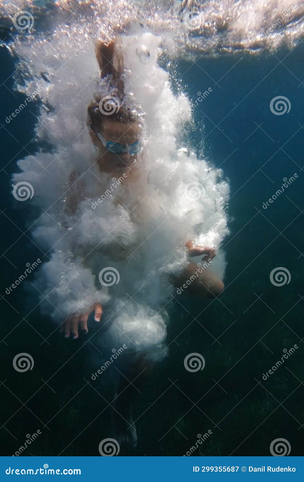 Underwater Swimmer Stock Photography | CartoonDealer.com #15073694
