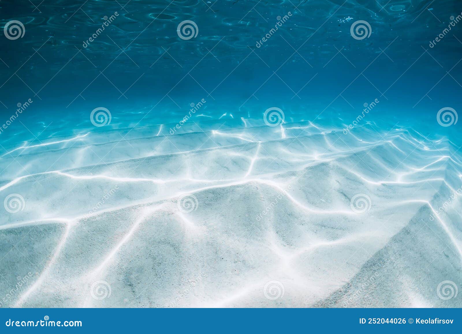 Underwater Transparent Ocean with Sandy Bottom in Hawaii Stock Photo ...