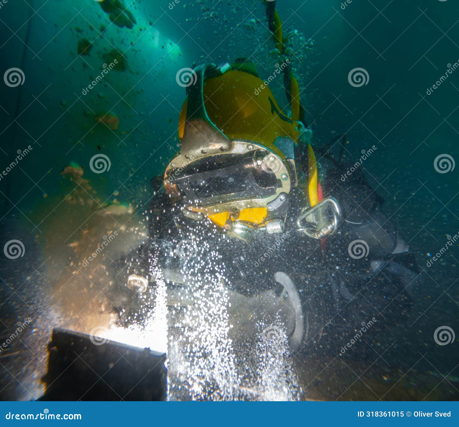 Underwater Welding in Deep Ocean Depths Stock Image - Image of ...