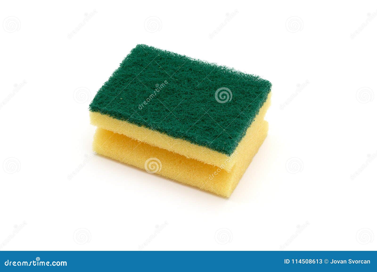 Une éponge de cuisine image stock. Image du journalier - 114508613
