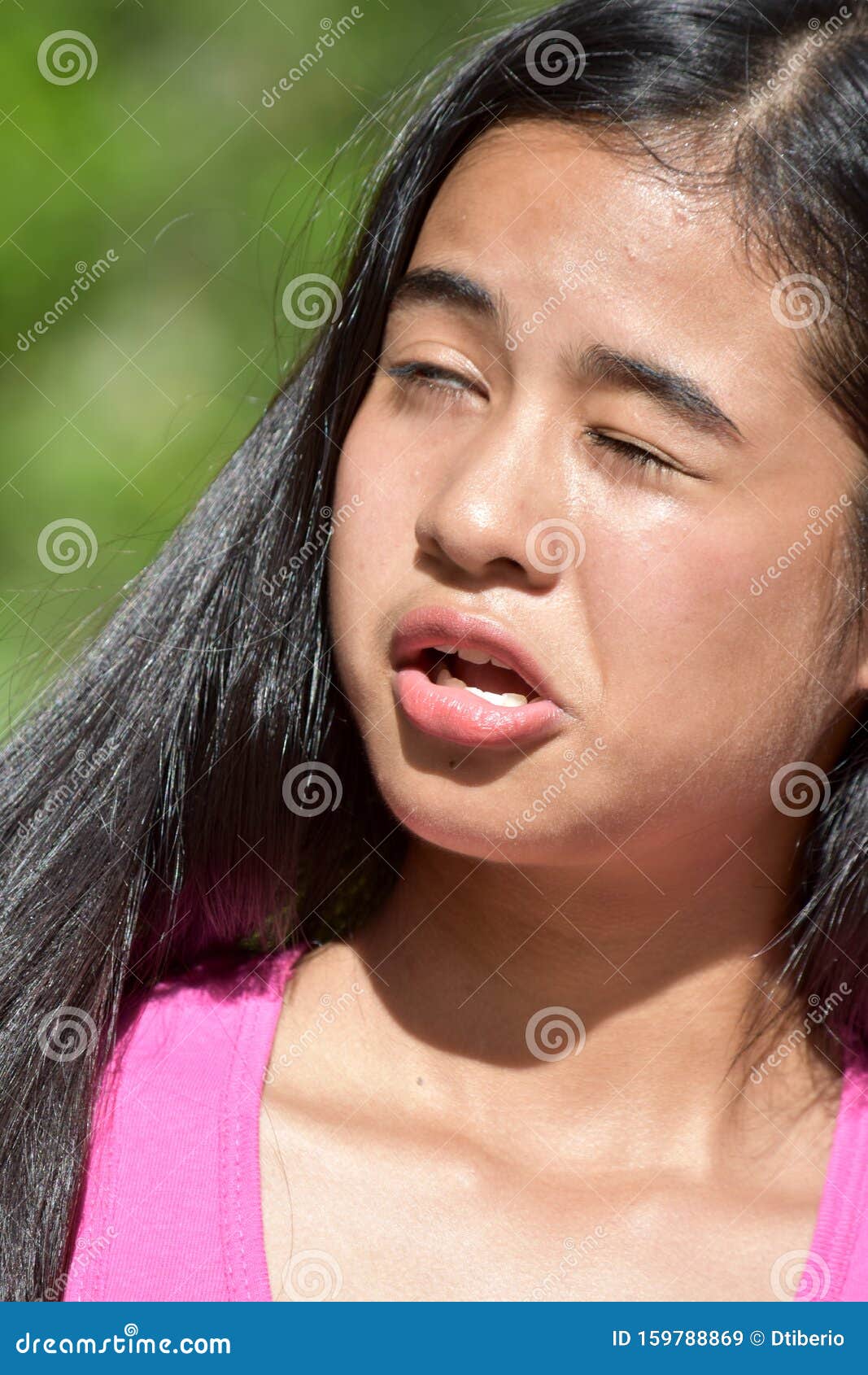 Une Adolescente Philippine Idiotique Image Stock Image Du Fille