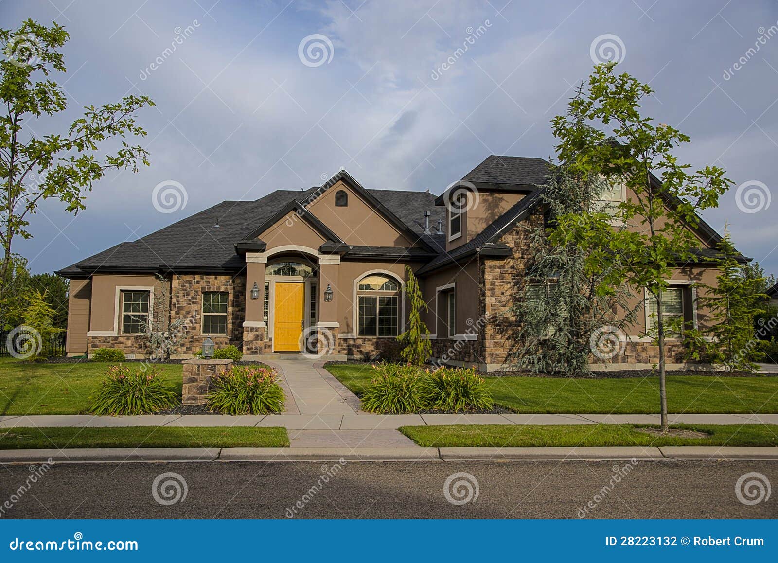 Unfinished House in Construction Stock Photo - Image of modern ...