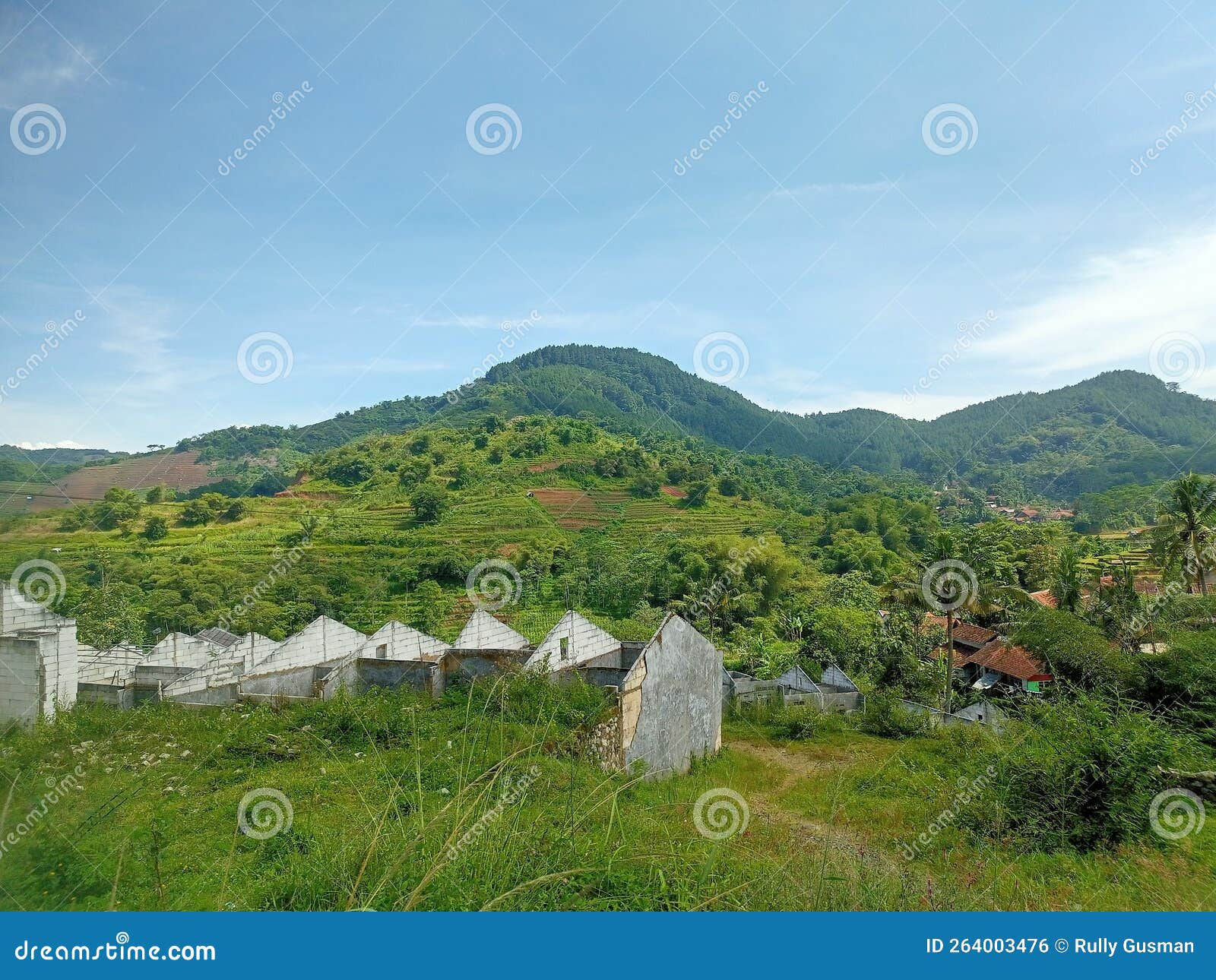 Unfinished House at the Foot of the Mountains Stock Photo - Image of ...