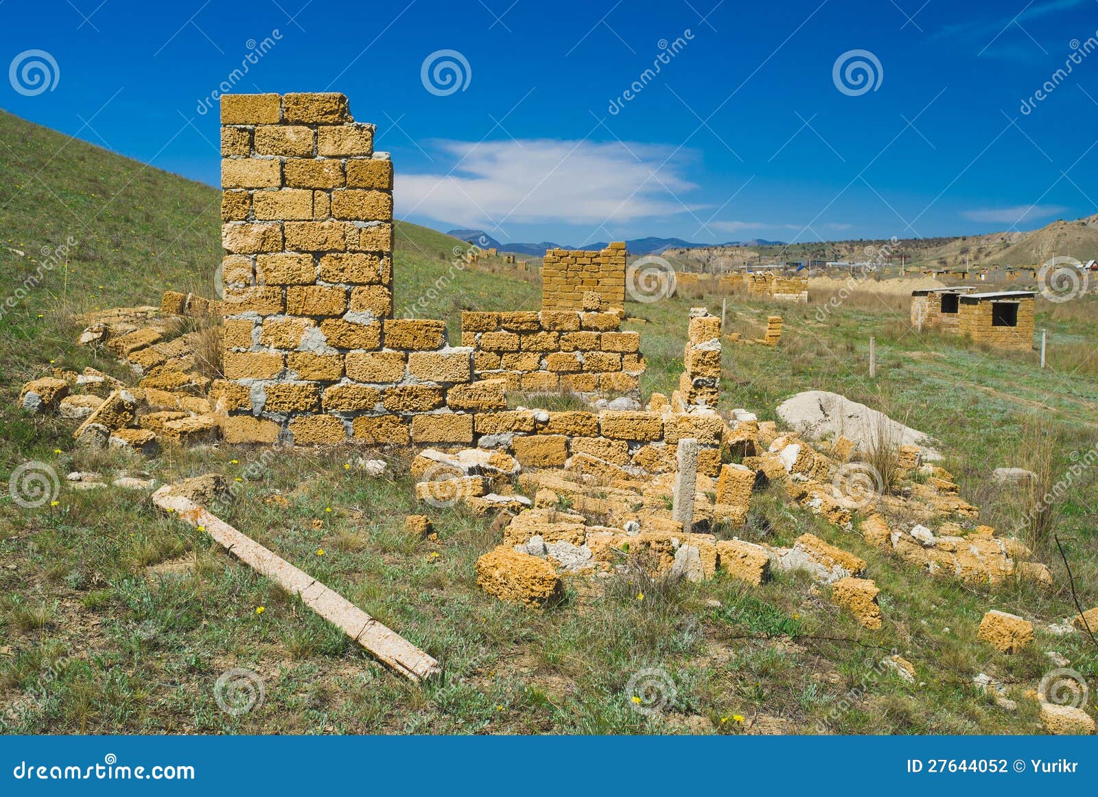 Unfinished Small Constructions. Stock Photo - Image of ruined ...