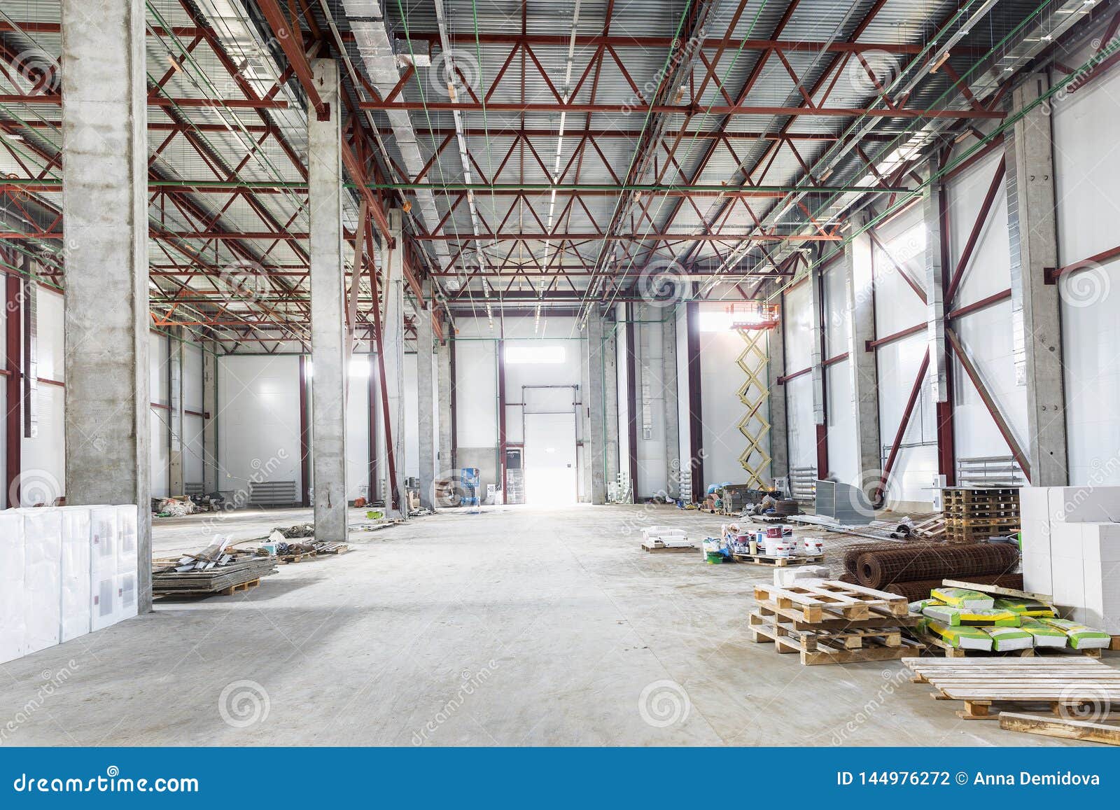 Unfinished Warehouse Building, Interior Stock Photo - Image of ...