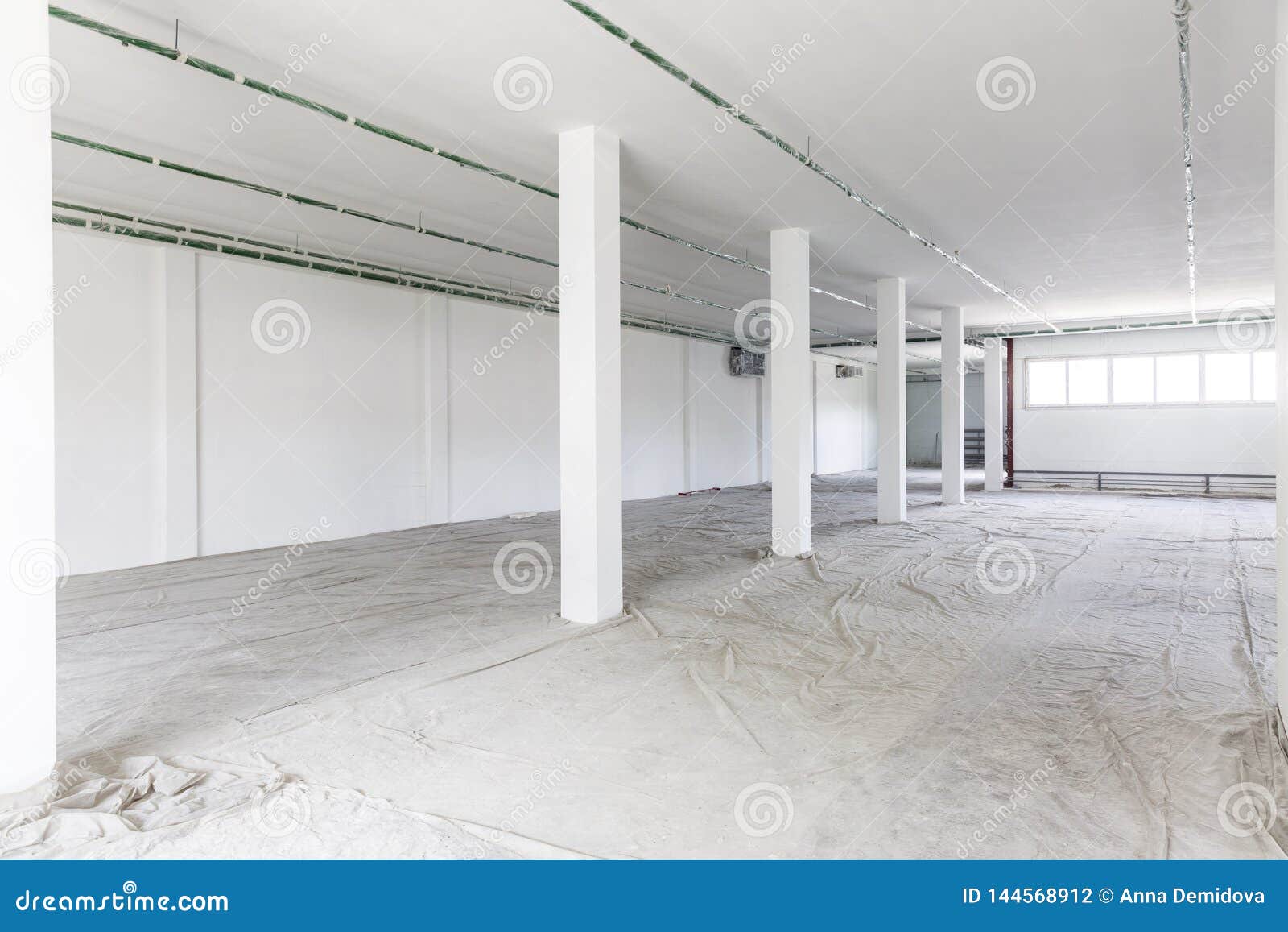 Unfinished Warehouse Building, Interior Stock Photo - Image of ...