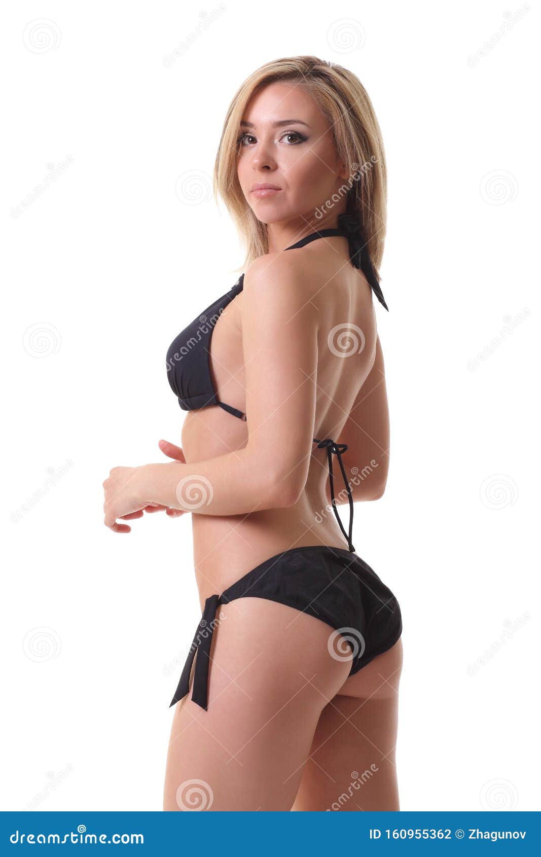 Ung Kvinna I Svart Bikini Arkivfoto Bild Av Kvinnlig 160955362