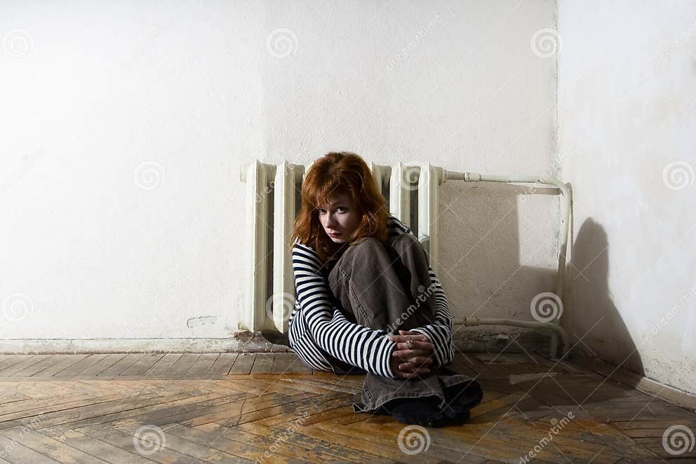 Unglückliche Frau Stockfoto Bild Von Erschrocken ängstlich 9319096