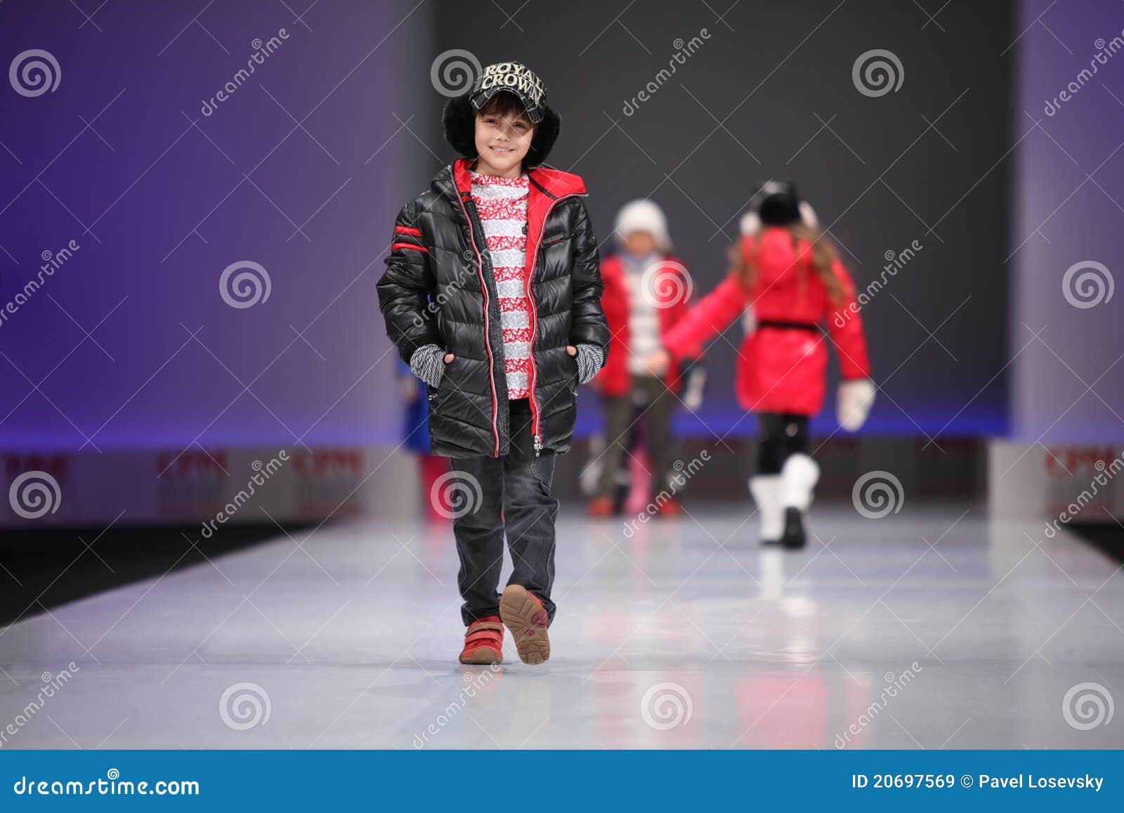 Unidentified Beautiful Child Models Walk Catwalk Editorial Stock Image ...