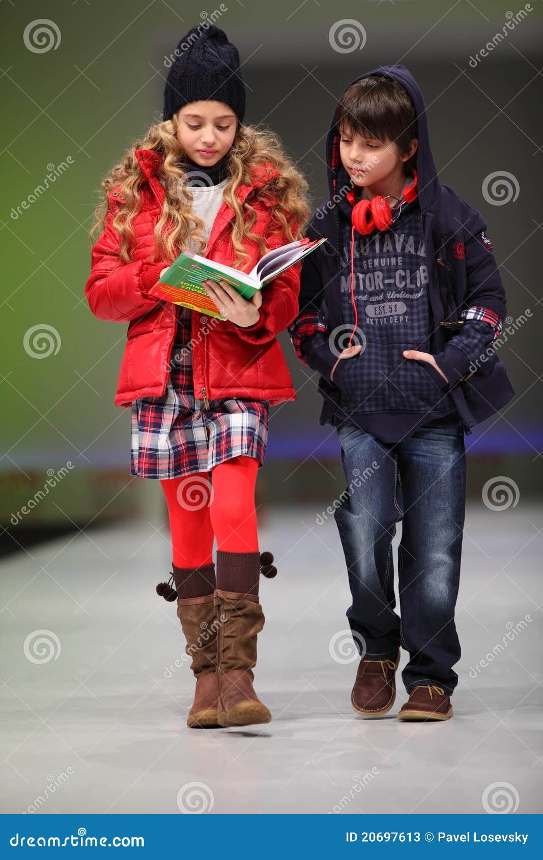 Unidentified Child Models Walk Catwalk Photos - Free & Royalty-Free ...