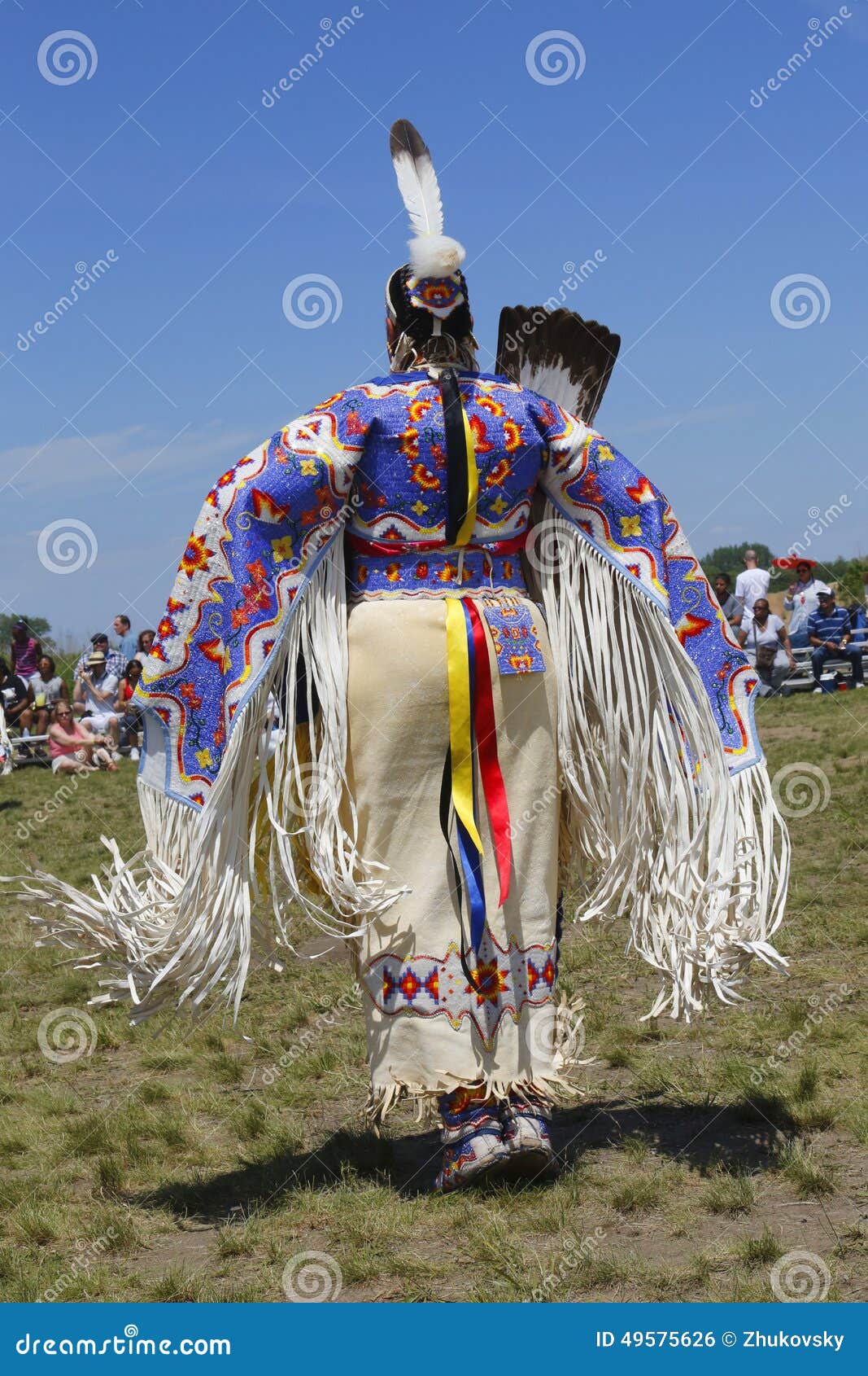 Unidentified Female Native American Dancer Wears Traditional Pow Wow ... Unidentified Female Native American Dancer Wears Traditional Pow Wow ...