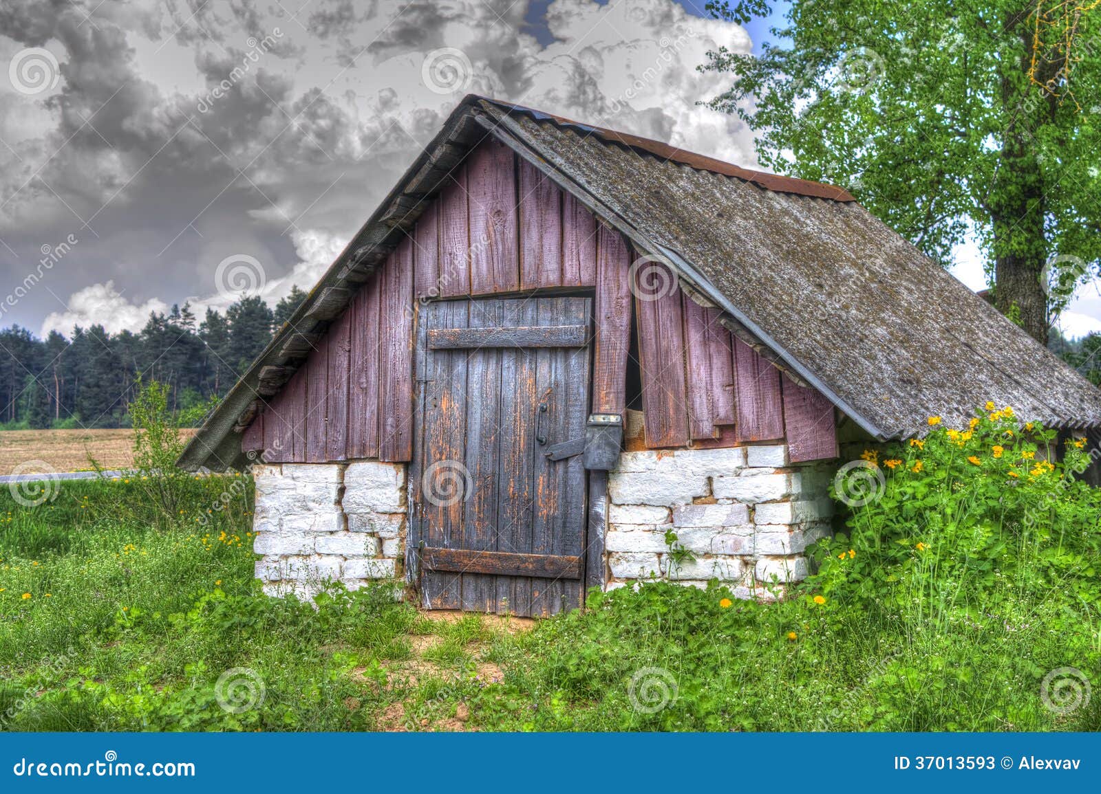 Uninhabited house stock image. Image of rustic, window - 37013593