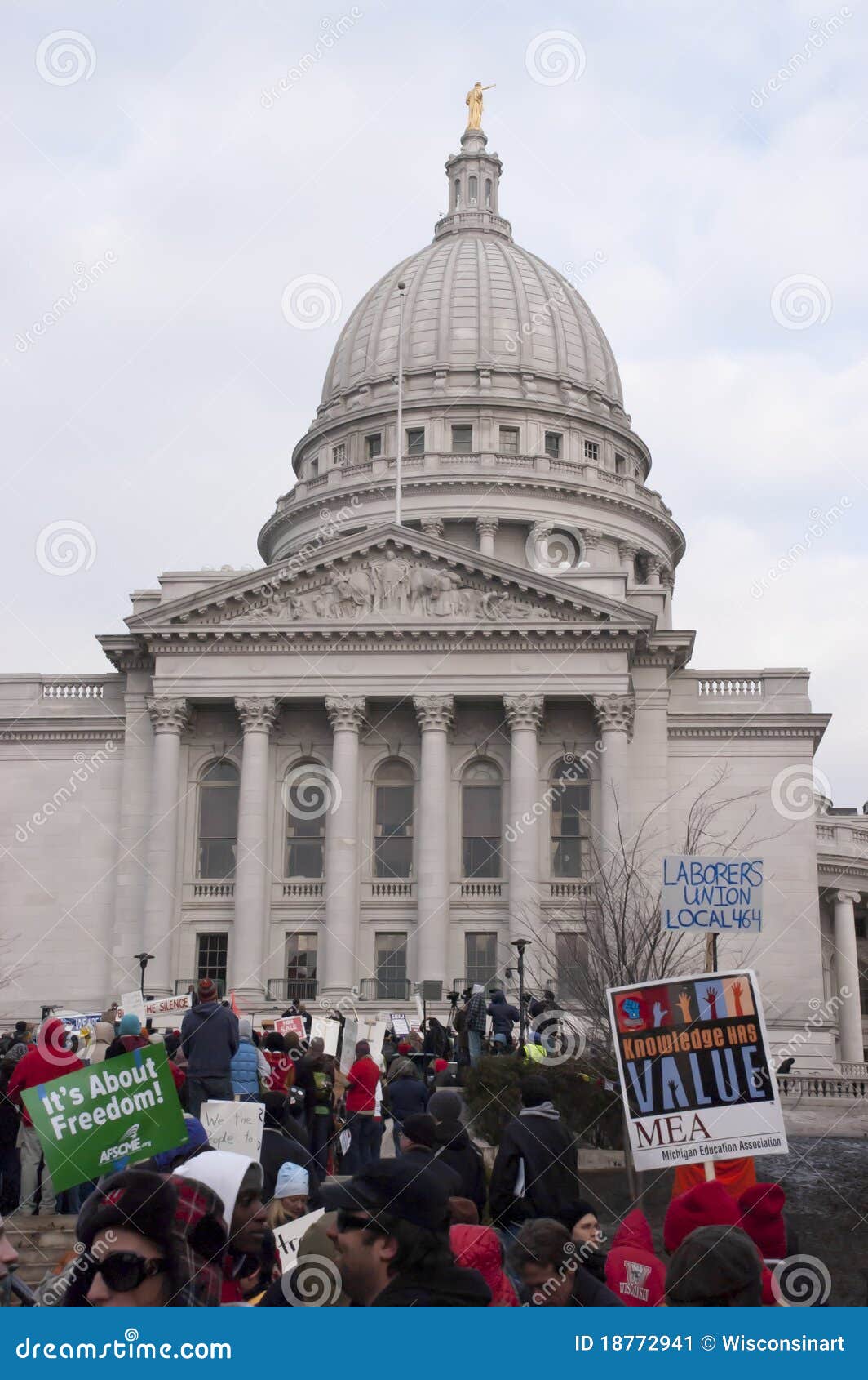Union Labor Protest at Capital Building Editorial Photo - Image of ...