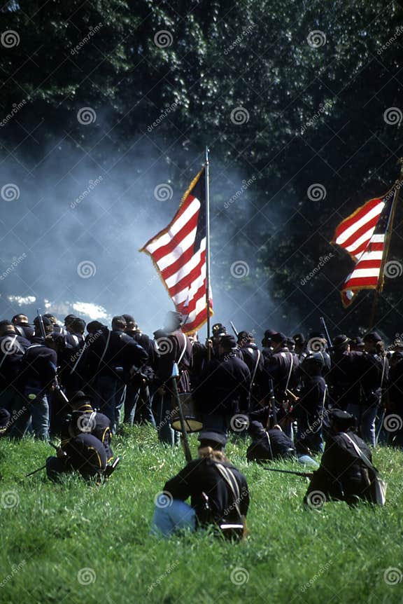 Union Line Preparing To Fire Stock Image - Image of union, rebel: 3557501