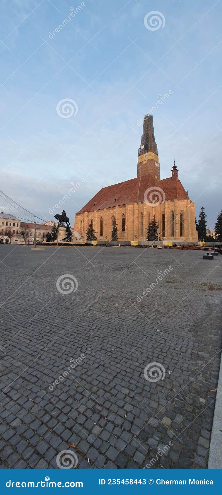 Union Square in Cluj-Napoca Editorial Stock Photo - Image of quail ...