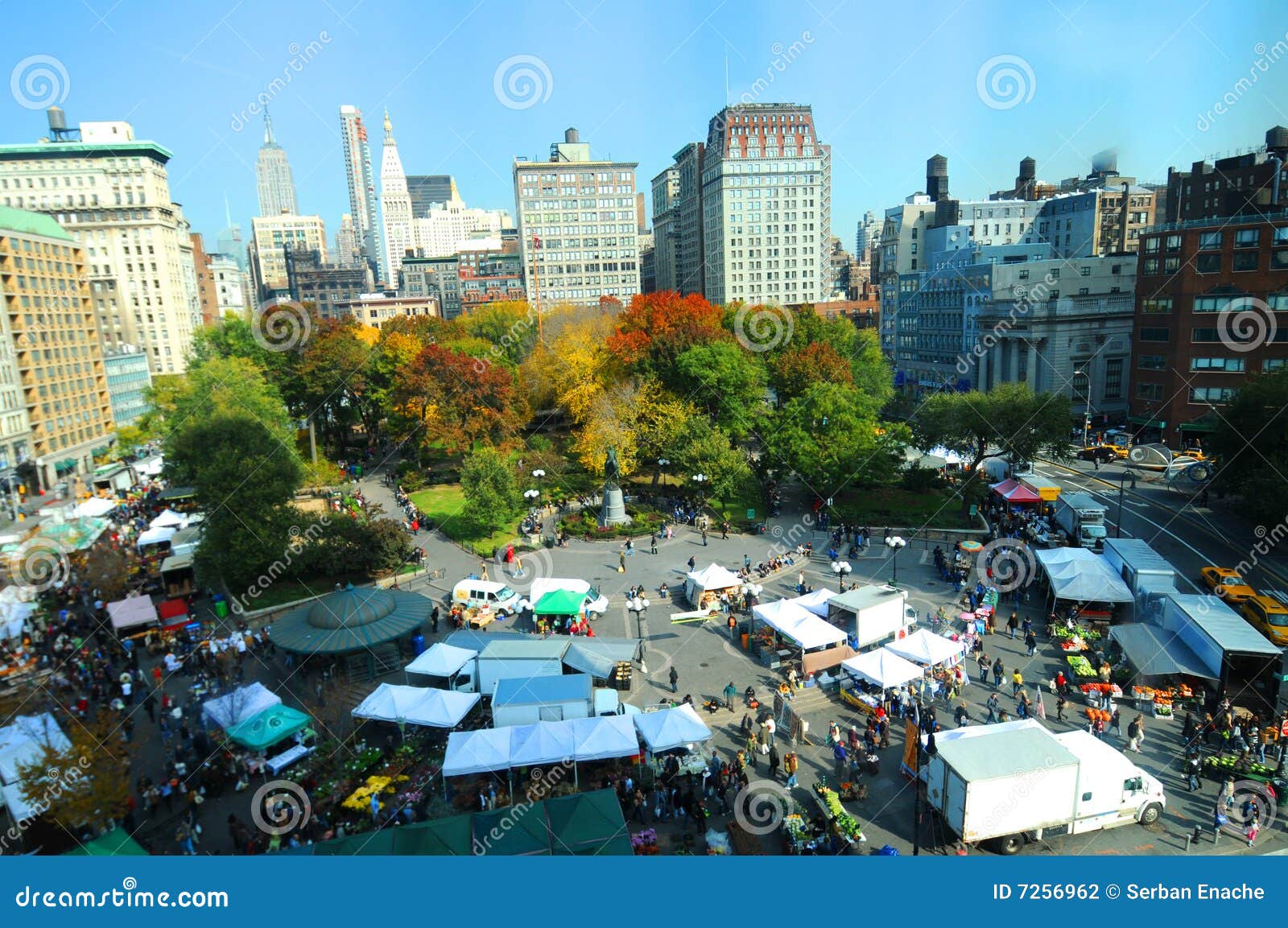 Union Square Park New York editorial photography. Image of outdoor ...