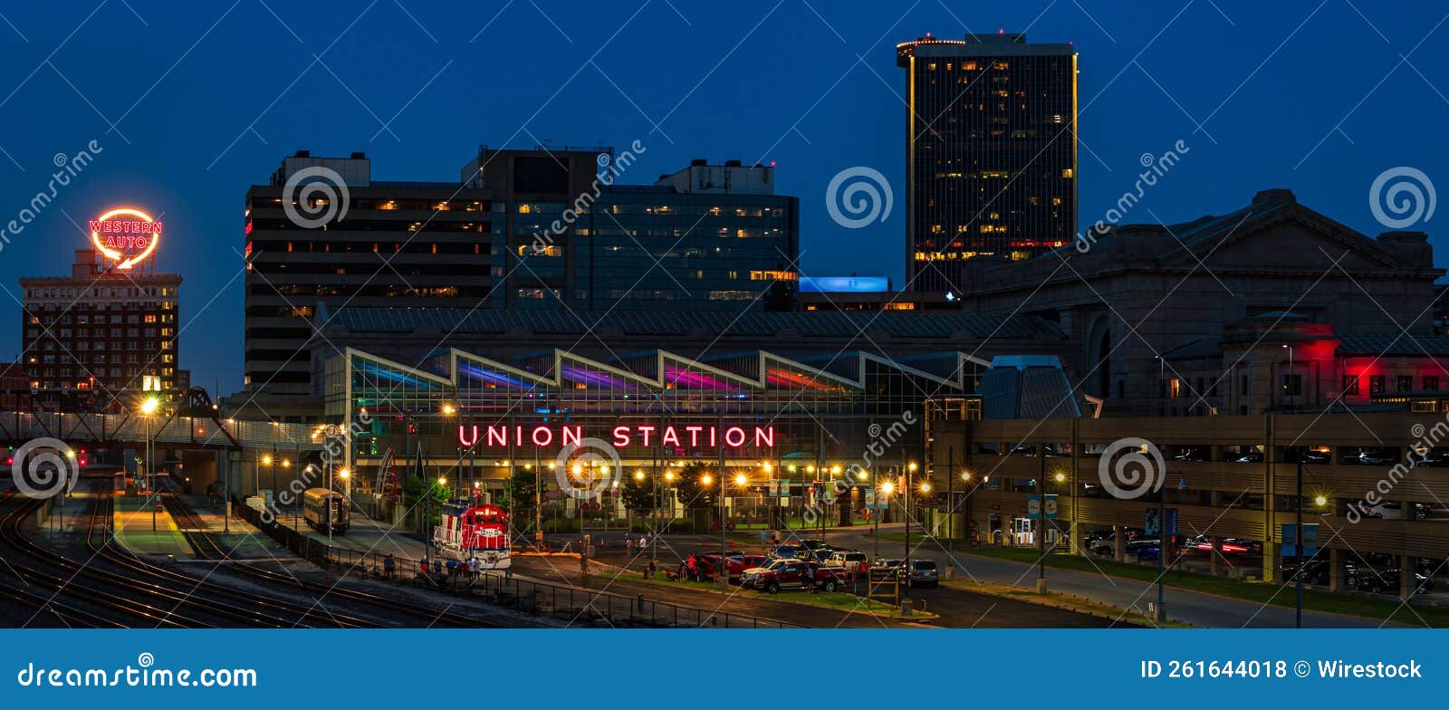 Union Station at Night with Lights Editorial Stock Photo - Image of ...