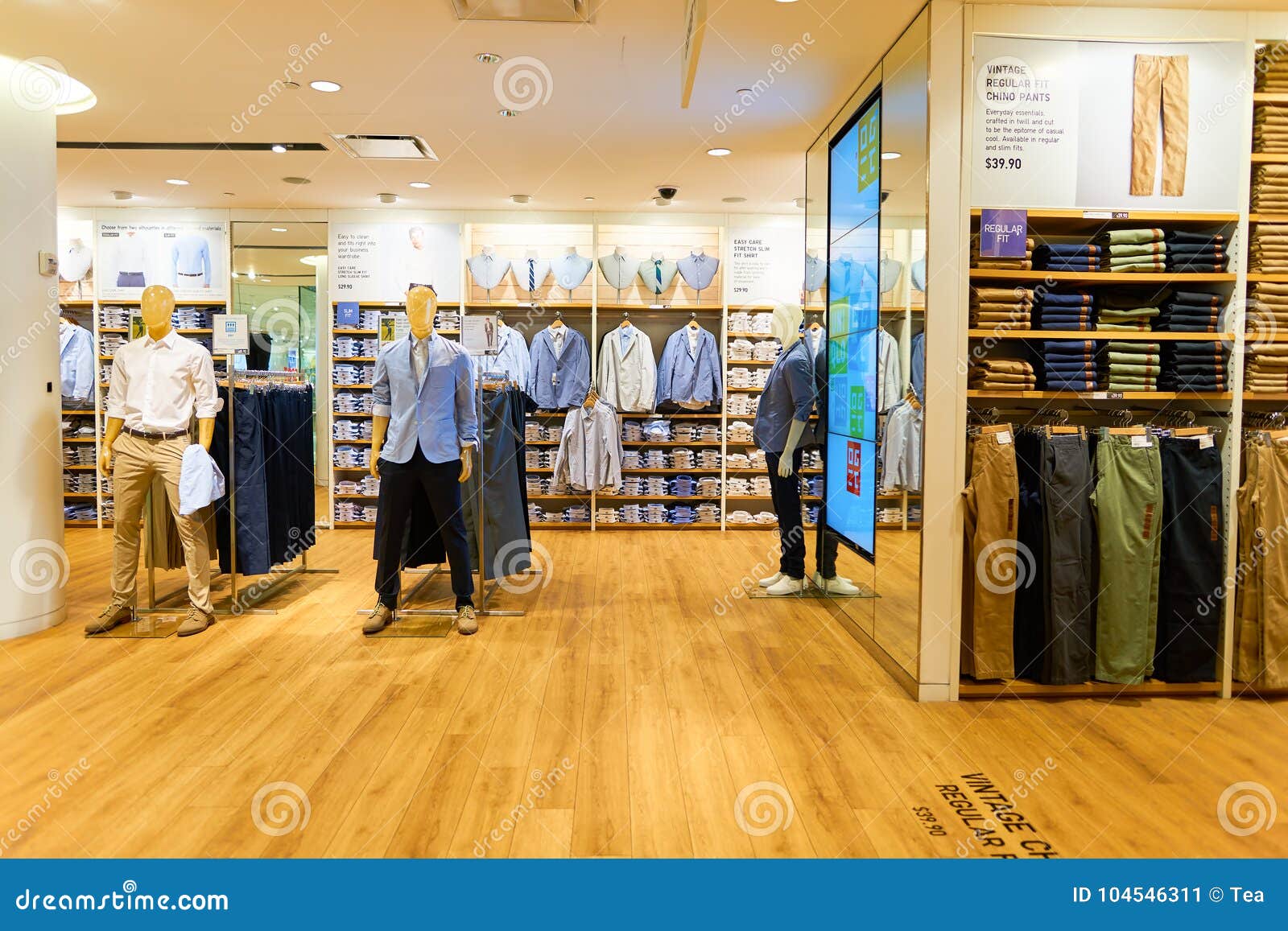 Uniqlo foto editorial. Imagen de tienda, popular, america - 104546311