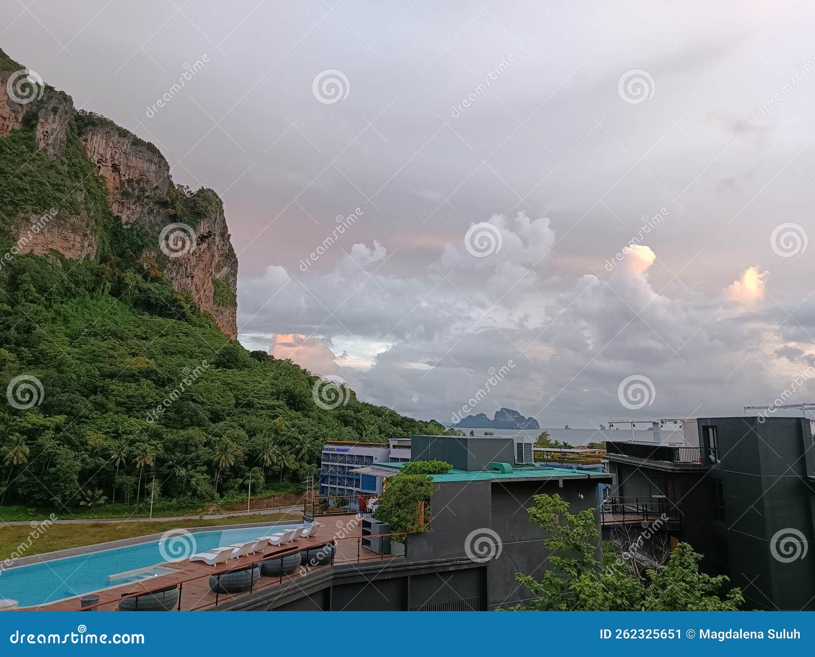 Unique Krabi cliff editorial photo. Image of cloud, hotel - 262325651