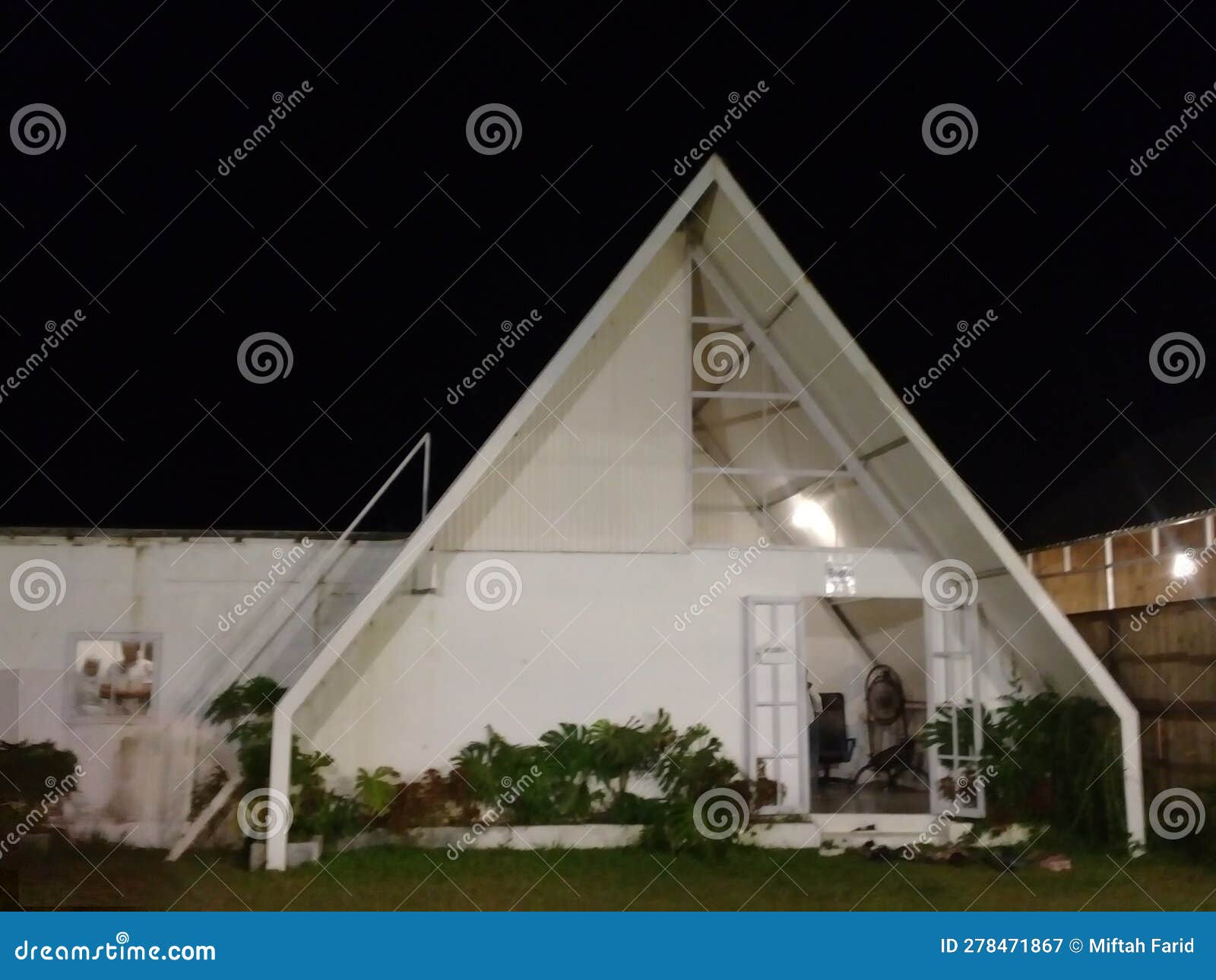 A Unique Mosque Building with a Triangular Door Editorial Photography ...