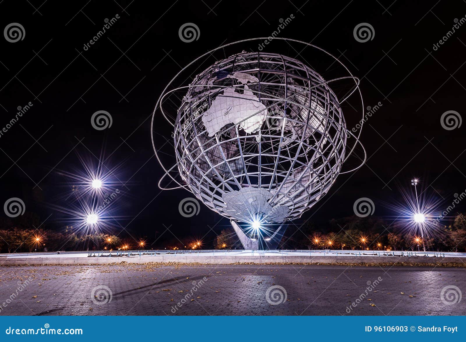 Unisphere - Feria De Mundos - Queens, Nueva York Foto de archivo ...