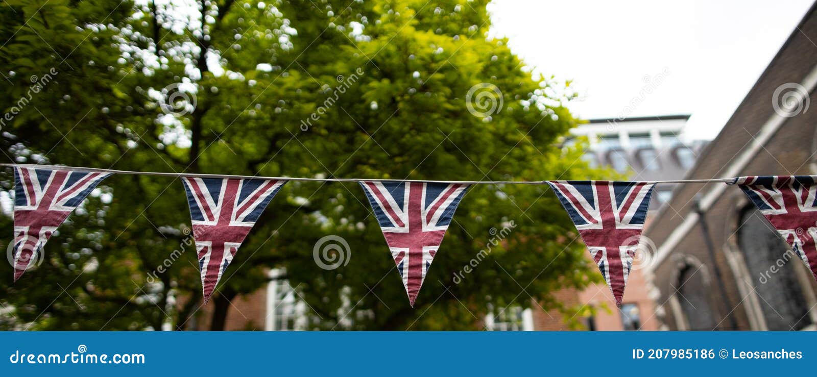 United Kingdom Triangle Flags Stock Photo - Image of white, great ...