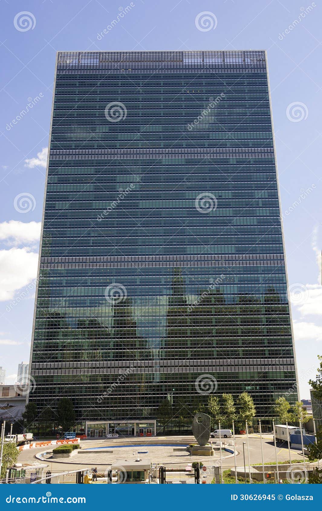 The United Nations Building Editorial Image - Image of glass, building ...