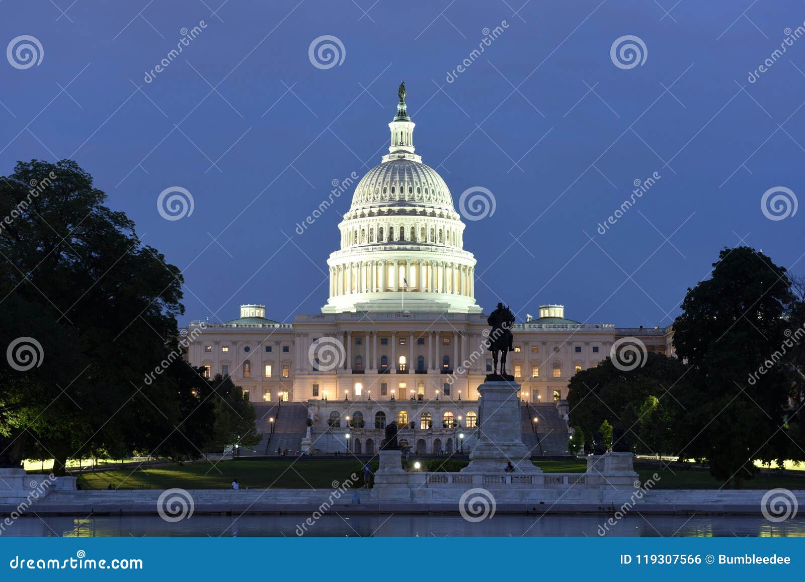 United States Capitol Building at Night Stock Photo - Image of capitol ...