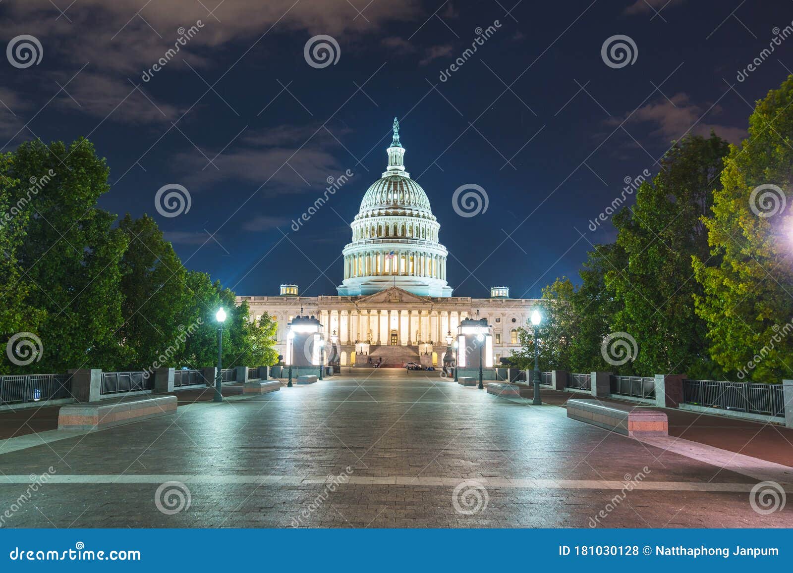 The United States Capitol Building at Night Stock Photo - Image of dusk ...