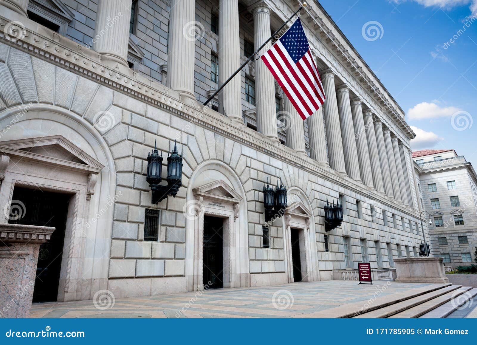 United States Department Of Commerce Washington Dc Editorial Image Image Of Front Entrance